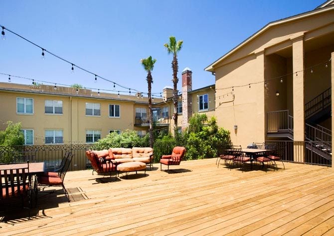 State Thomas Apartments Near Downtown - The Urban Avenue