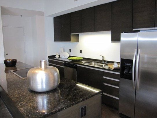 Modern High Rise Lofts #005 - The Urban Avenue